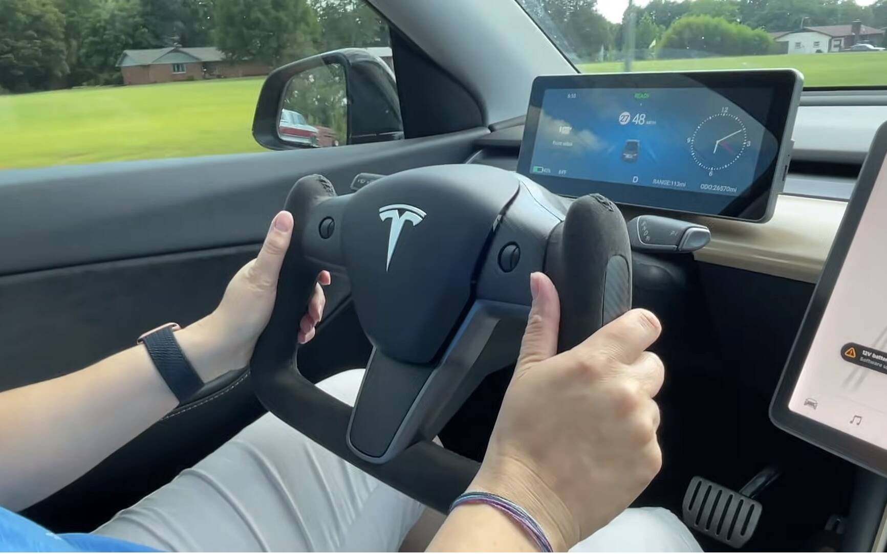 Enhance Your Tesla Drive: Why Upgrade Your Steering Wheel? – Hub