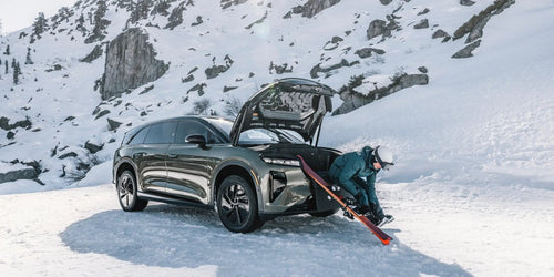 Lucid’s New Gravity — Here’s How It Compares to Tesla – Hub